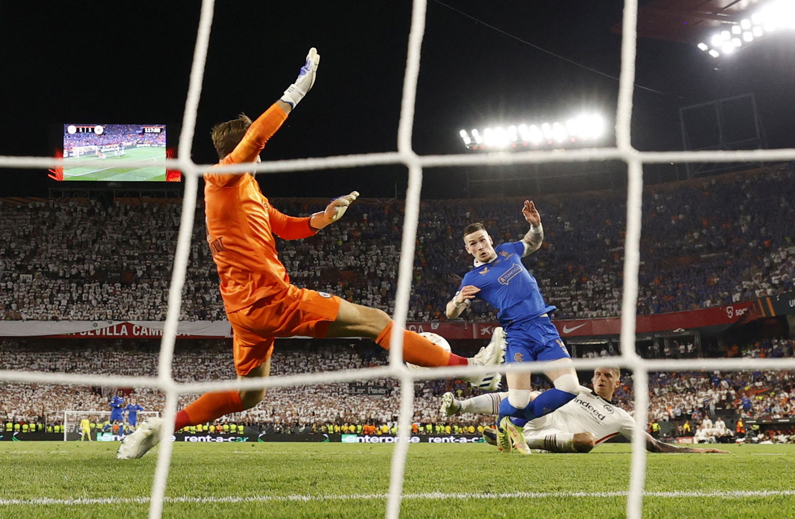 Ibrox ace Kent tipped for shock Manchester United move | videocelts.com